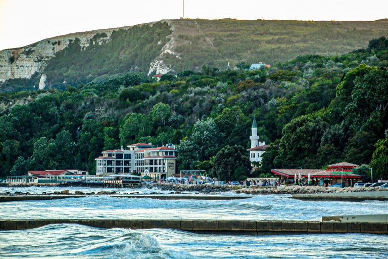 Destinații la îndemână: surprinzătorul Balcic | In Sandale